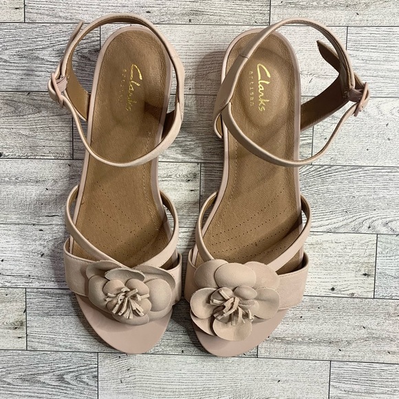Clarks | Shoes | Clarksmuted Pale Pink Flower Sandal Wedges | Poshmark